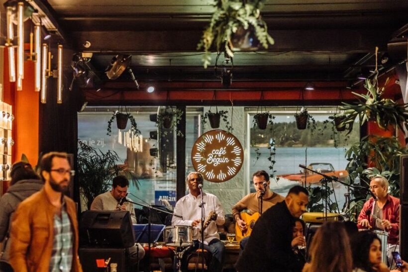 Brussels: Private Beers, Bars, and Live Music Tour by Night - Authenticity and Value