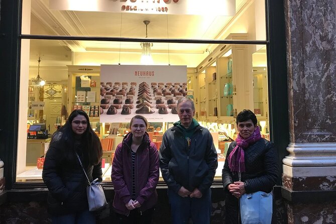 Brussels : Private Walking Tour With a Guide (Private Tour) - Meeting Your Guide: Pickup Points and Start Times
