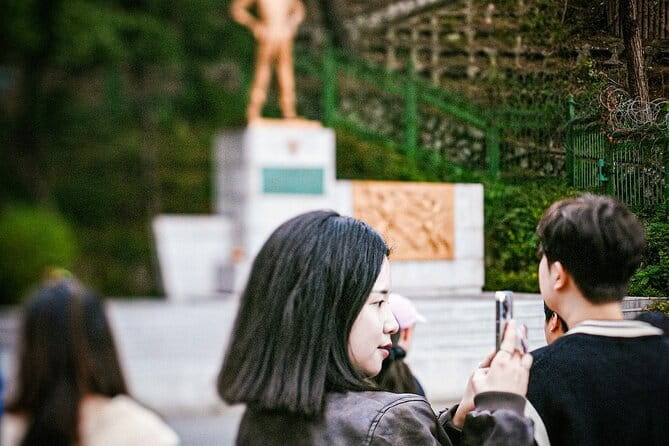 Buam dong Walking Tour Art, History and Parasite in Seoul - Exploring Buam-dong: What to Expect