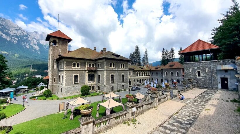 Bucharest: Day Trip 3 Castles Cantacuzino, Peles , Draculas - An Overview of the Experience