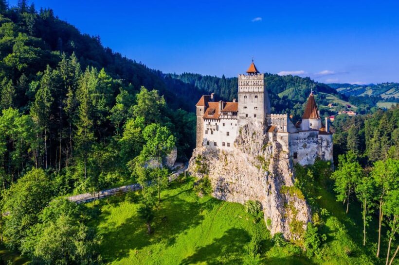 Bucharest : Day Trip Dracula's Castle ,Peles Castle & Braov - An In-Depth Look at the Tour Experience