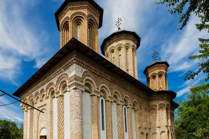 Bucharest Day Trip to Discover Draculas Life Journey - Conquering the Steps to Poienari Fortress