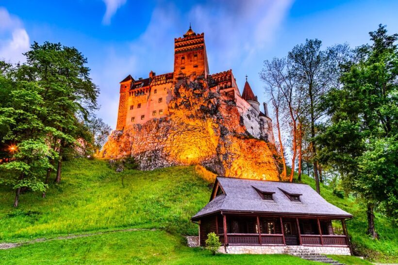 Bucharest: Dracula's Castle, Peles Castle, & Brasov Old Town - Practical Tips for the Tour