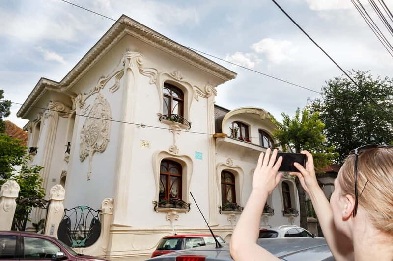 Bucharest: Hidden Gems 2.5-Hour Walking Tour - Key Points