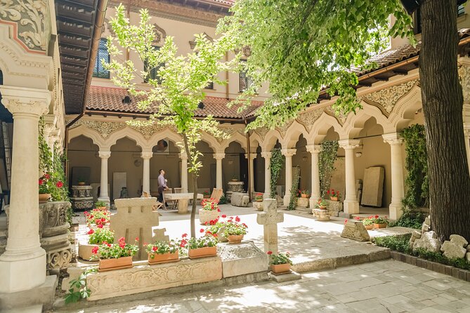 Bucharest one day tour with Parliament Palace and Village Museum - FAQ