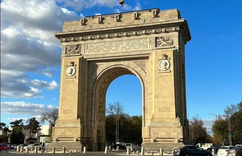 Bucharest Panoramic City Tour & Street Food - Seeing the Heart of Bucharest in Four Hours
