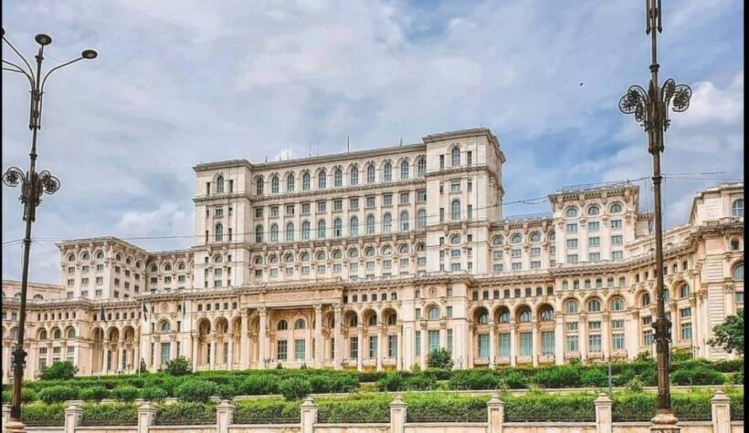 Bucharest Panoramic City Tour & Street Food - Authentic Experiences and Authenticity
