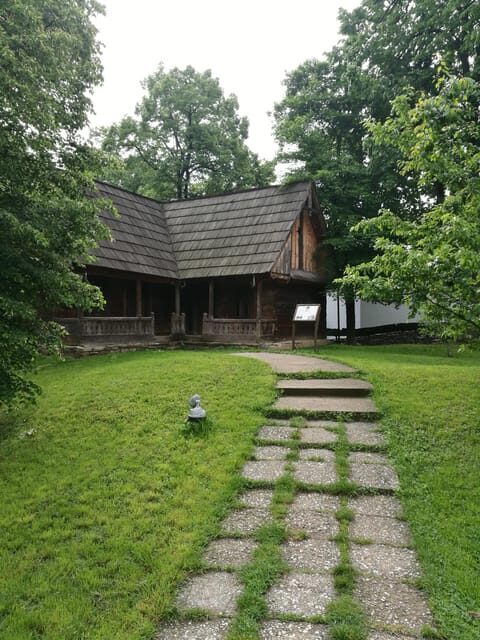 Bucharest Private City Tour with visits and Photo Stops - FAQ