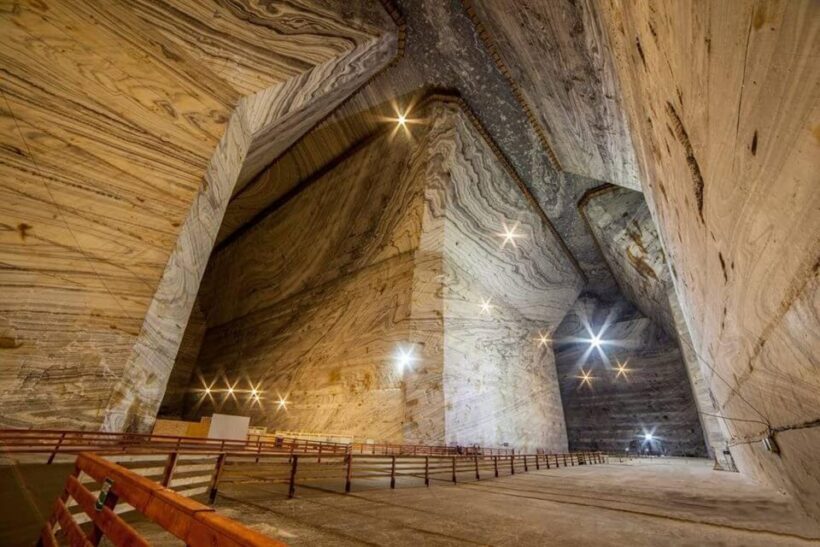 Bucharest: Salt Mine, Winery, & Dracula Grave Private Tour - An In-Depth Look at the Tour Experience