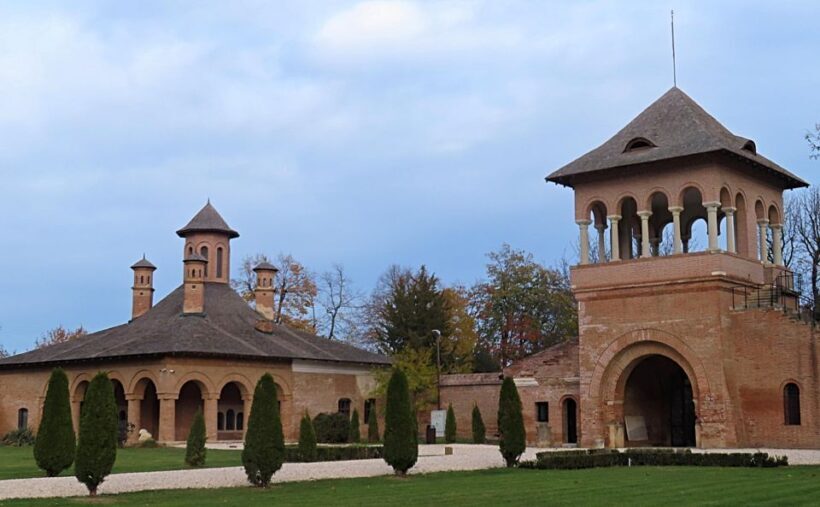 Bucharest Sightseeing Tour - Authentic Experiences and Authenticity