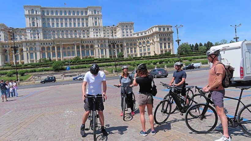 Bucharest Sightseeing Tour - The Sum Up