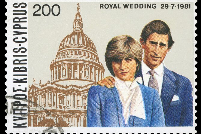 Buckingham Palace, Changing of the Guard & Thames Boat Ride - Accessibility and Participation