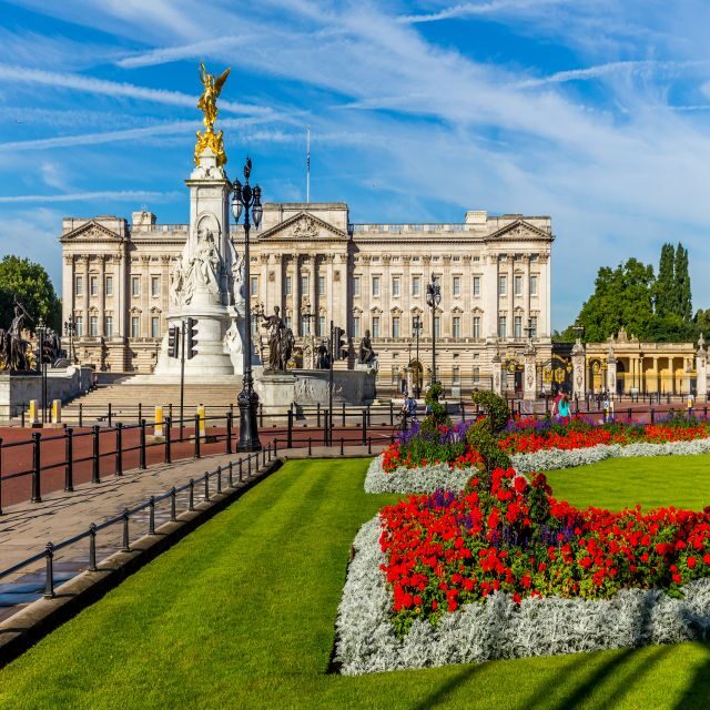 Buckingham Palace Exterior and Royal History Private Tour - What Makes This Tour Stand Out?