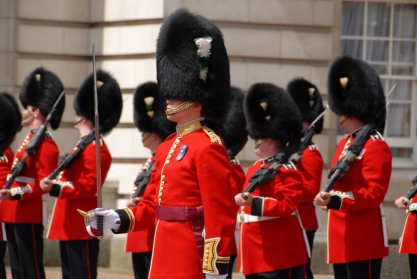 Buckingham Palace Exterior and Royal History Private Tour - Authentic Experiences & Review Highlights