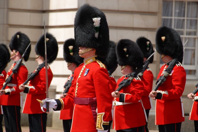 Buckingham Palace Exterior and Royal History Private Tour - Real Experiences and Authentic Perspectives