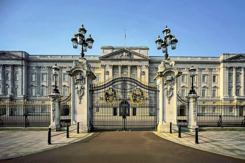 Buckingham Palace: The State Rooms Entrance Ticket - FAQs