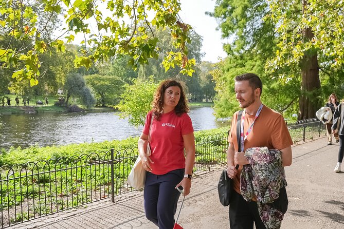 Buckingham Palace: Walking Tour With Entry & Audio Guide - Customer Reviews and Feedback