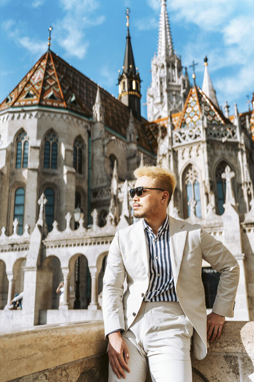 Buda Castle: Private photoshoot with a local guide - Deep Dive into the Locations