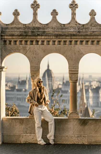 Buda Castle: Private photoshoot with a local guide - Who Should Consider This Tour?