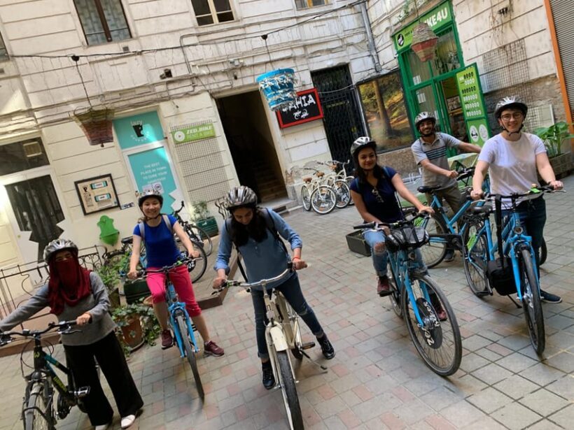Budapest: 2.5-hour Hidden Sights Private Bike Tour - Authenticity and Unique Experiences