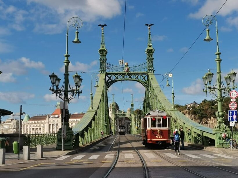 Budapest: 2.5-hour Hidden Sights Private Bike Tour - FAQ