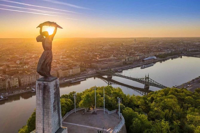 Budapest: 3-Hour Live-guided Bus Tour + 1-hour River Cruise - Inclusions and Exclusions