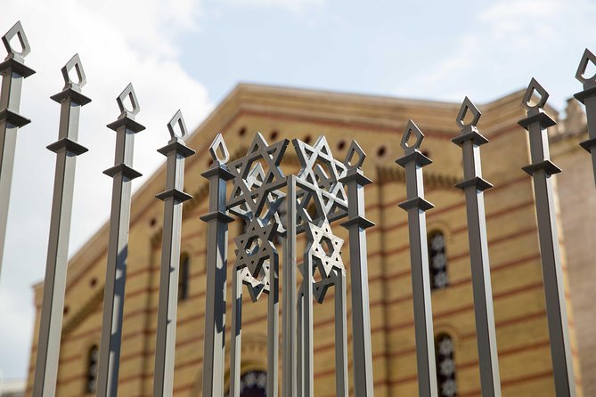 Budapest All in - Full Day Tour With Hungarian Lunch & Dessert - Important Information for Families