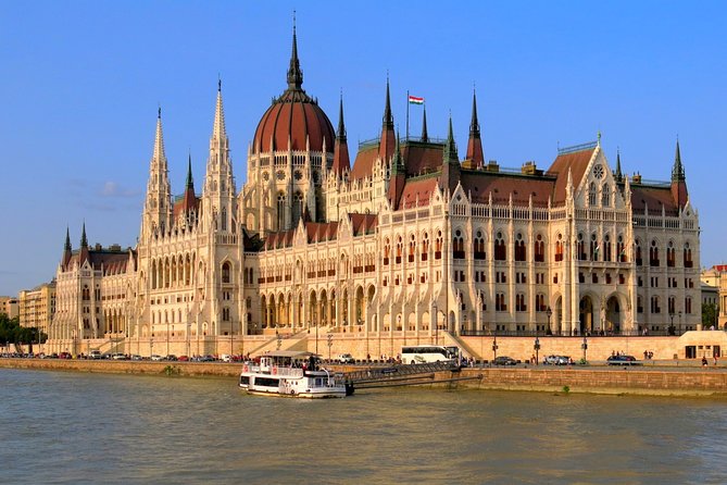 Budapest Arrival Private Transfers from Budapest Airport BUD to Budapest City - Who Is This Transfer Best Suited For?