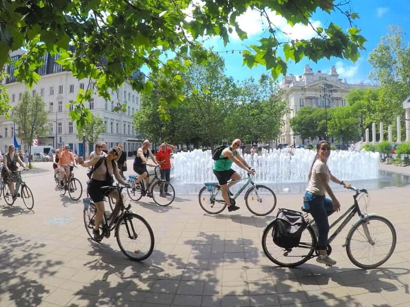 Budapest Bike Tour with a Hungarian Goulash - Key Points