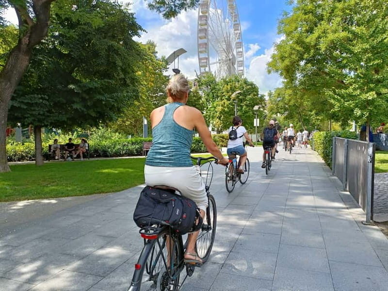 Budapest Bike Tour with a Hungarian Goulash - Who Is This Tour Best For?