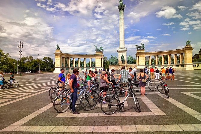 Budapest Bike Tour With Hungarian Goulash - Experiencing Hungarian Goulash and Specialty Foods