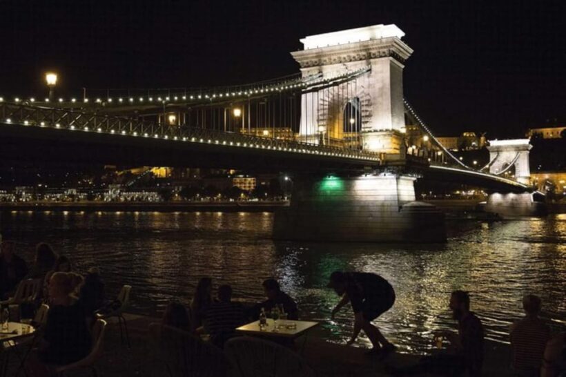 Budapest Boat Cruise at Night with a Drink & Your Own Driver - Practical Tips for Making the Most of Your Tour