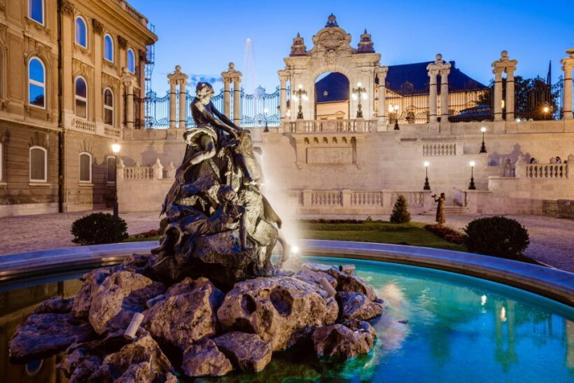 Budapest: Buda Castle Walk with Saint Stephen's Hall - The Value and Practical Aspects