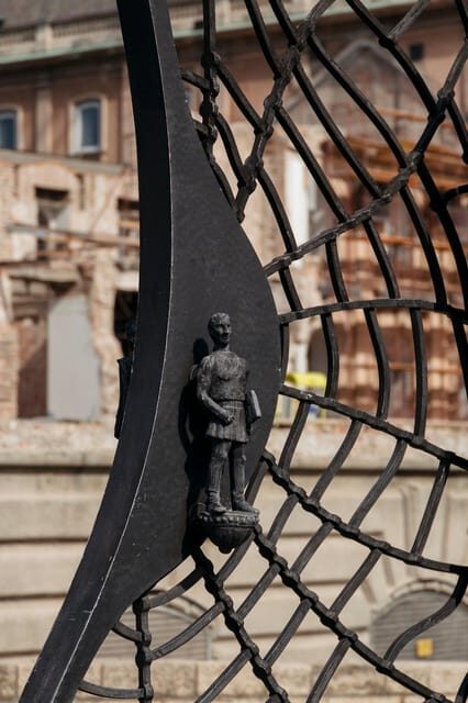 Budapest: Buda Castle Walking Tour & Folk Music Performance - Scenic Routes and the Oldest Confectioners