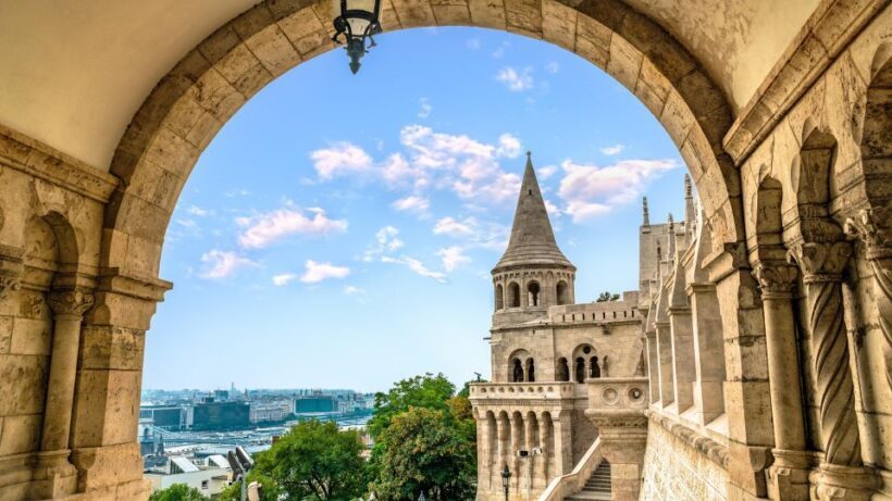 Budapest: Capture the most Photogenic Spots with a Local - Exploring Budapest with a Local Guide