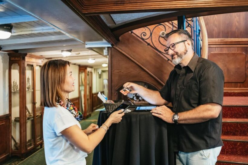 Budapest: Danube Cruise with Hungarian Dinner and Live Music - Authentic Feedback and Real Traveler Experiences