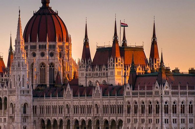 Budapest Downtown Walk with Chimney Cake and Metro Pass - FAQ
