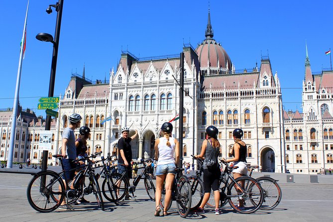 Budapest E-bike Tour - Exploring the City on Electric Bikes