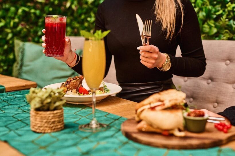 Budapest: Eggscuse Me? Brunch & Bistro's Bottomless Offer - A Closer Look at the Experience