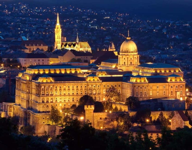 Budapest: Evening Castle Hill Tour with Fishermen's Bastion - Key Points