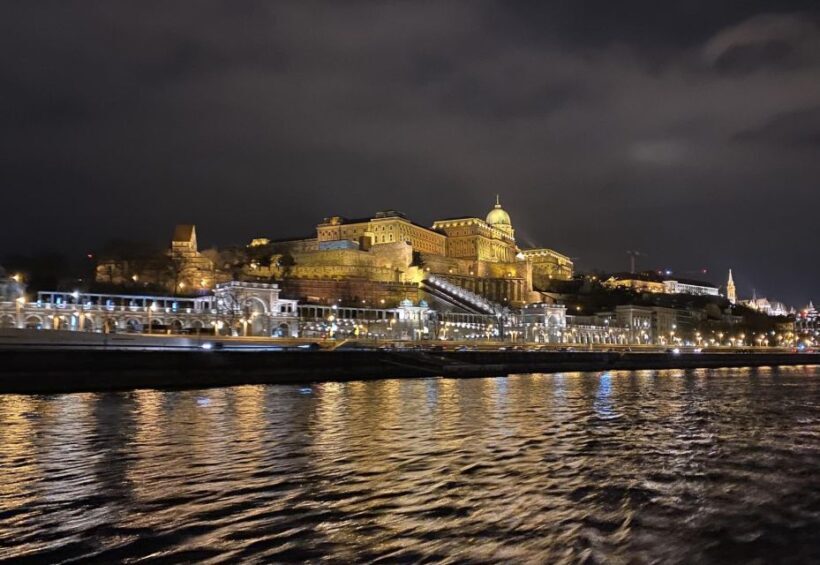 Budapest: Evening Cruise and Dinner with Welcome Drink - Practical Tips for Travelers