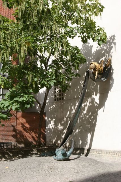 Budapest Grand Half-Day Jewish Heritage Tour - Summary of the Experience