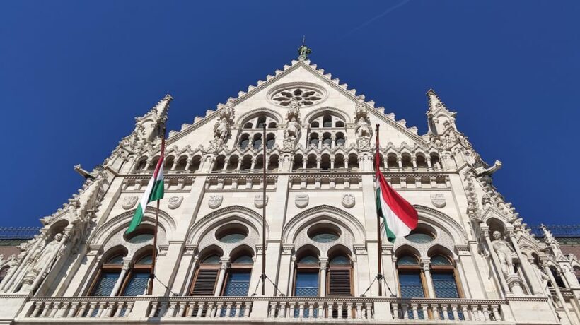 Budapest: Guided City Walking Tour in Buda and Pest - FAQs