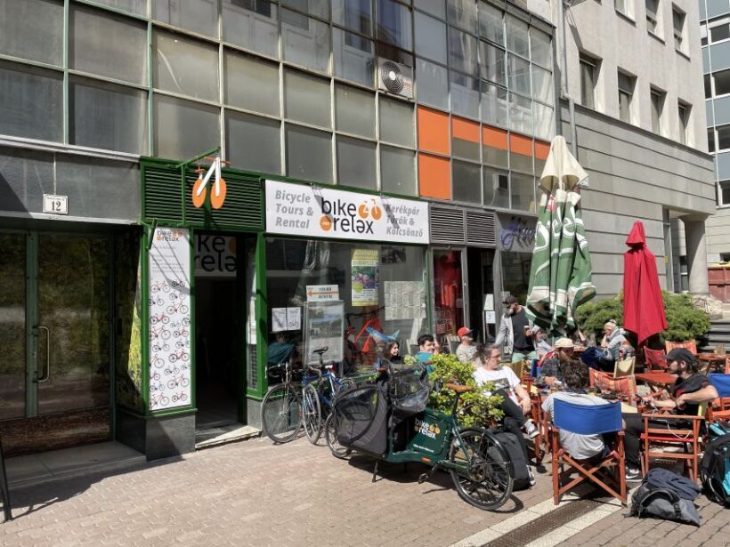 Budapest: Guided Downtown Electric Bike Tour - Key Points