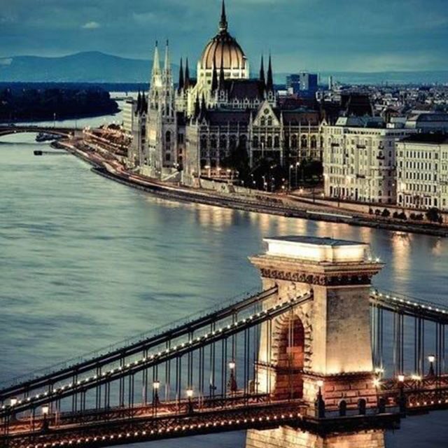 Budapest: Half-Day Highlights Small Group Private Tour - Discovering Budapest in Just Four Hours