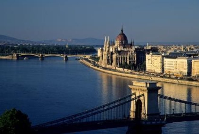 Budapest: Happy Hour Sightseeing Cruise - About Your Stay