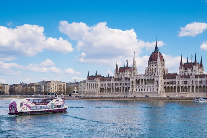 Budapest: Happy Hour Sightseeing Cruise - The Importance of Audio Guides for Sightseeing