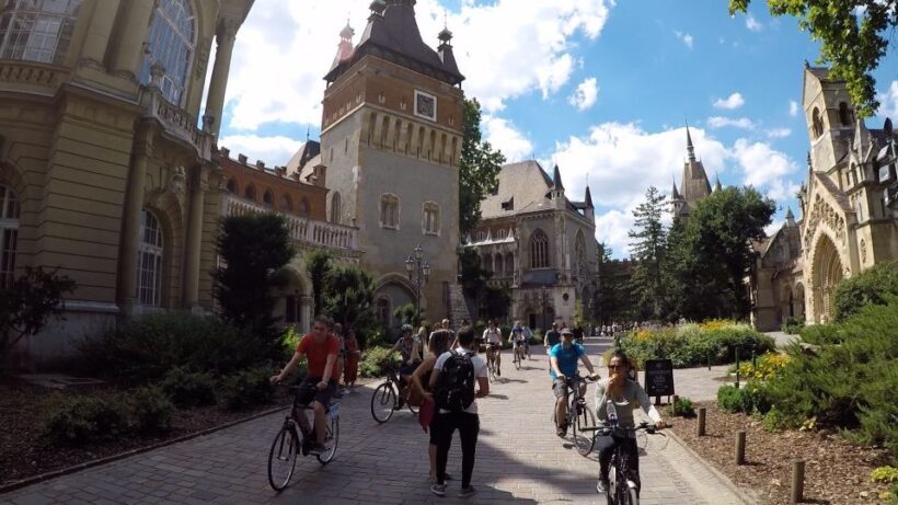 Budapest Highlights Bike Tour with a local guide - Who Will Love This Tour?