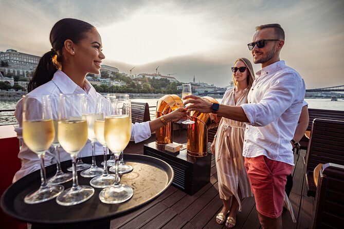 Budapest: Historic Cruise With Welcome Drink - Capturing the Essence of Budapest by Cruise