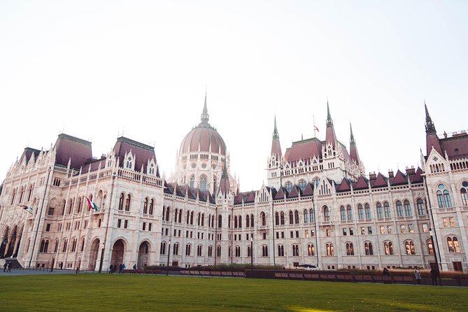 Budapest Historical Sightseeing - Free Walking Tour - Authenticity, Insights, and Review Highlights